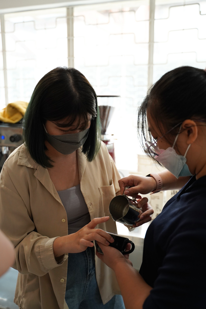 Intermediate Latte Art Class – Ghostbird Coffee Co